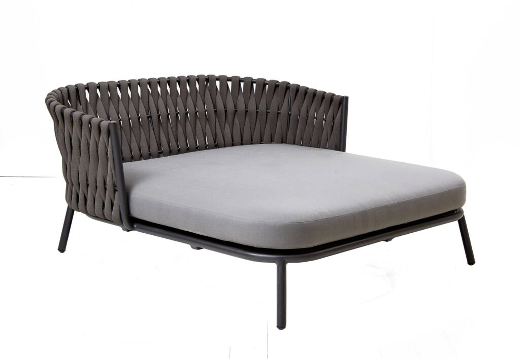 Loire Daybed With Rope – Out Design Group